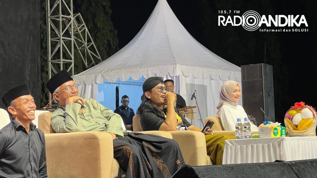 Silaturahmi Kebangsaan di Kediri, Gus Miftah: Mbak Vinanda-Gus Qowim Calonnya Pak Prabowo - Kubus