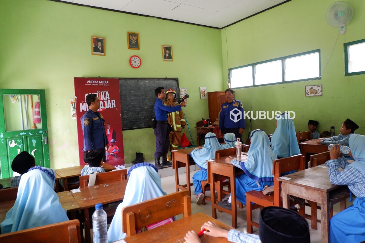 Hadirkan Berbagai Profesi, Kelas Inspirasi ANDIKA Mengajar 2025 Beri ...